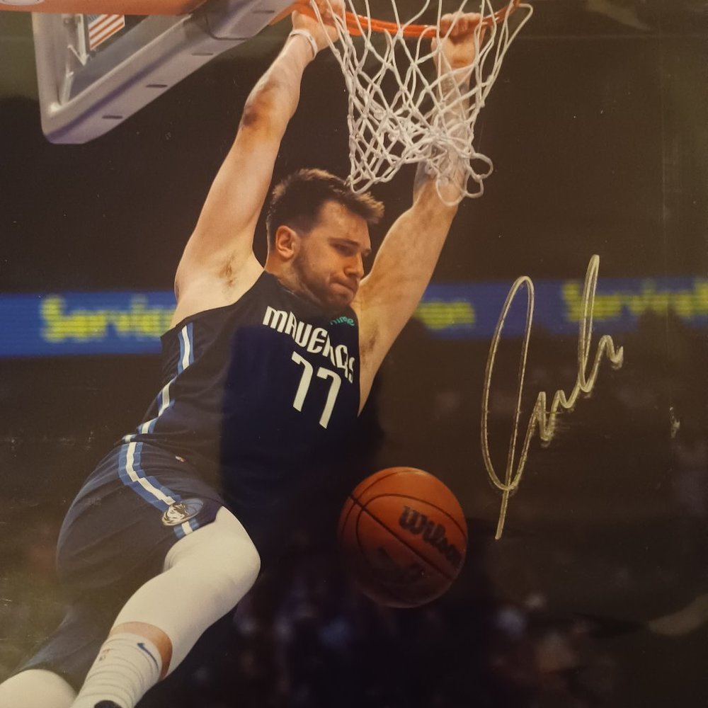 Luka Doncic Dallas Mavericks Signed Autographed 8.5x1… - Gem